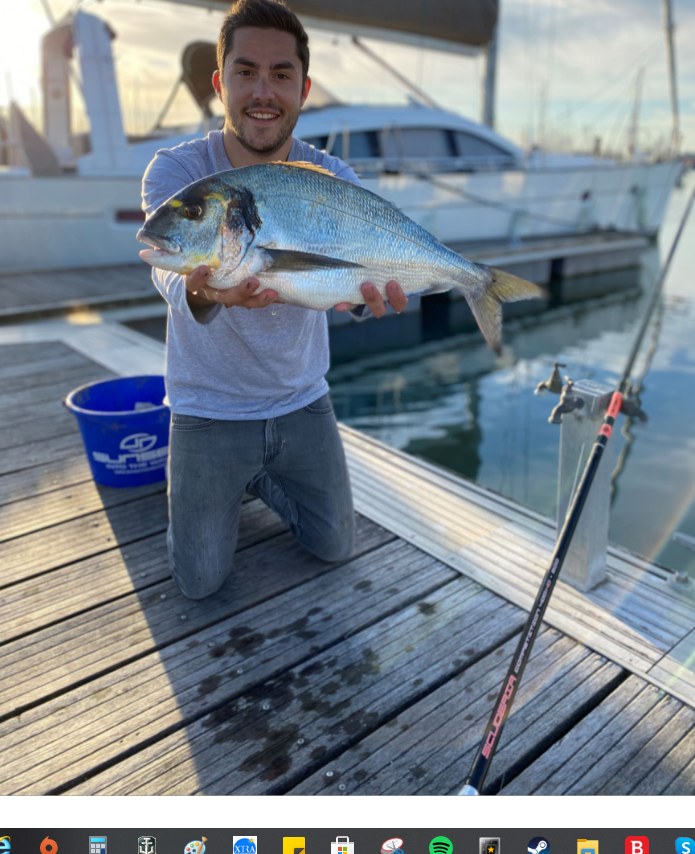 La pêche de la daurade royale dans les ports Français - Sunset Fishing